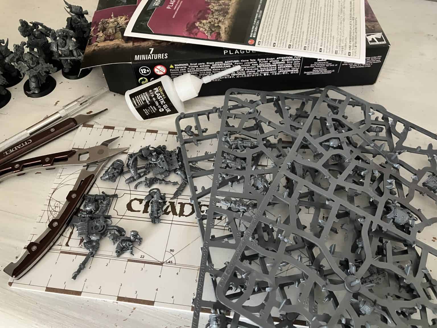 Master the Art of Assembling Warhammer Miniatures: Tools and Techniques